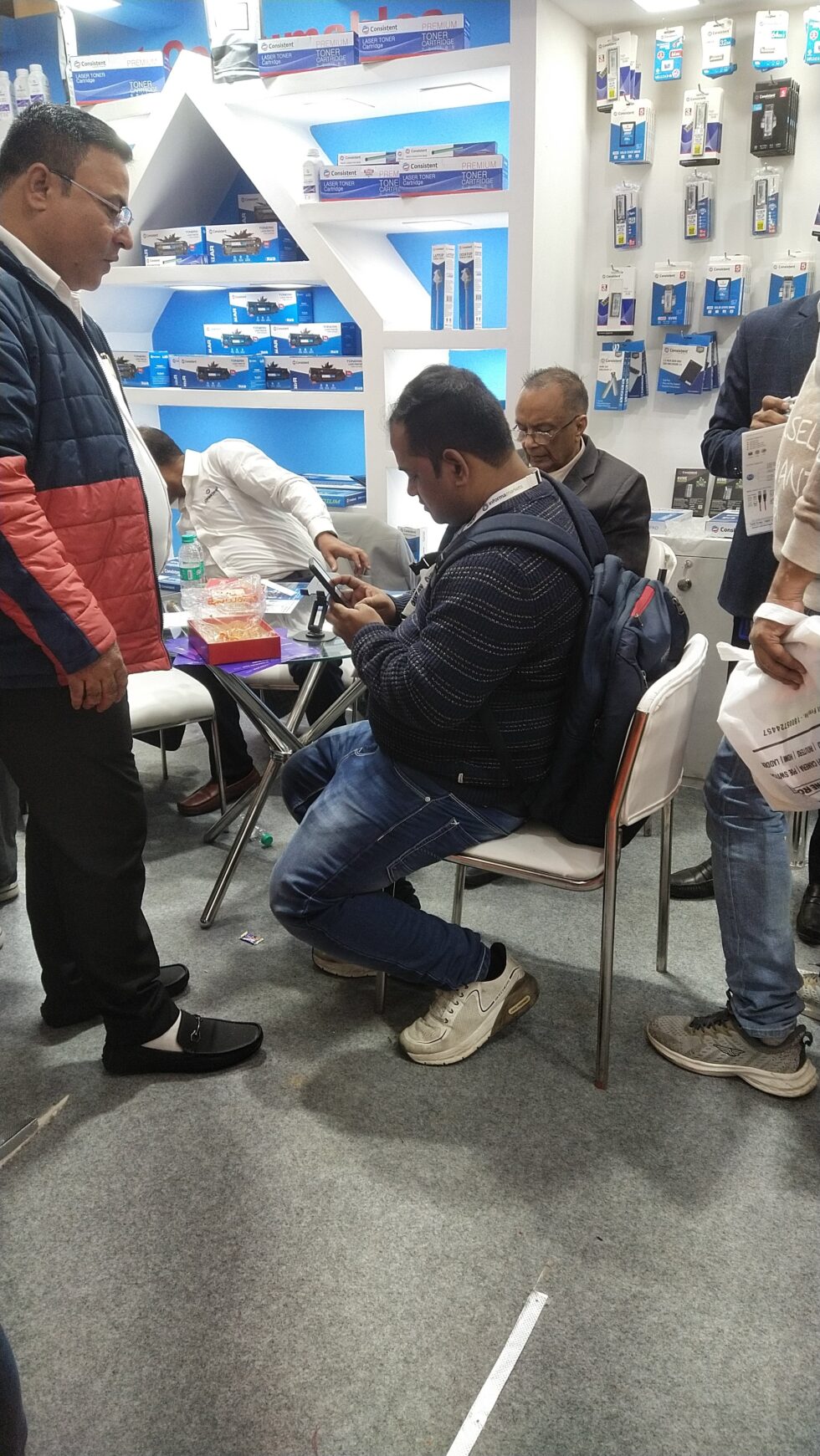 GALLERY - Consistent