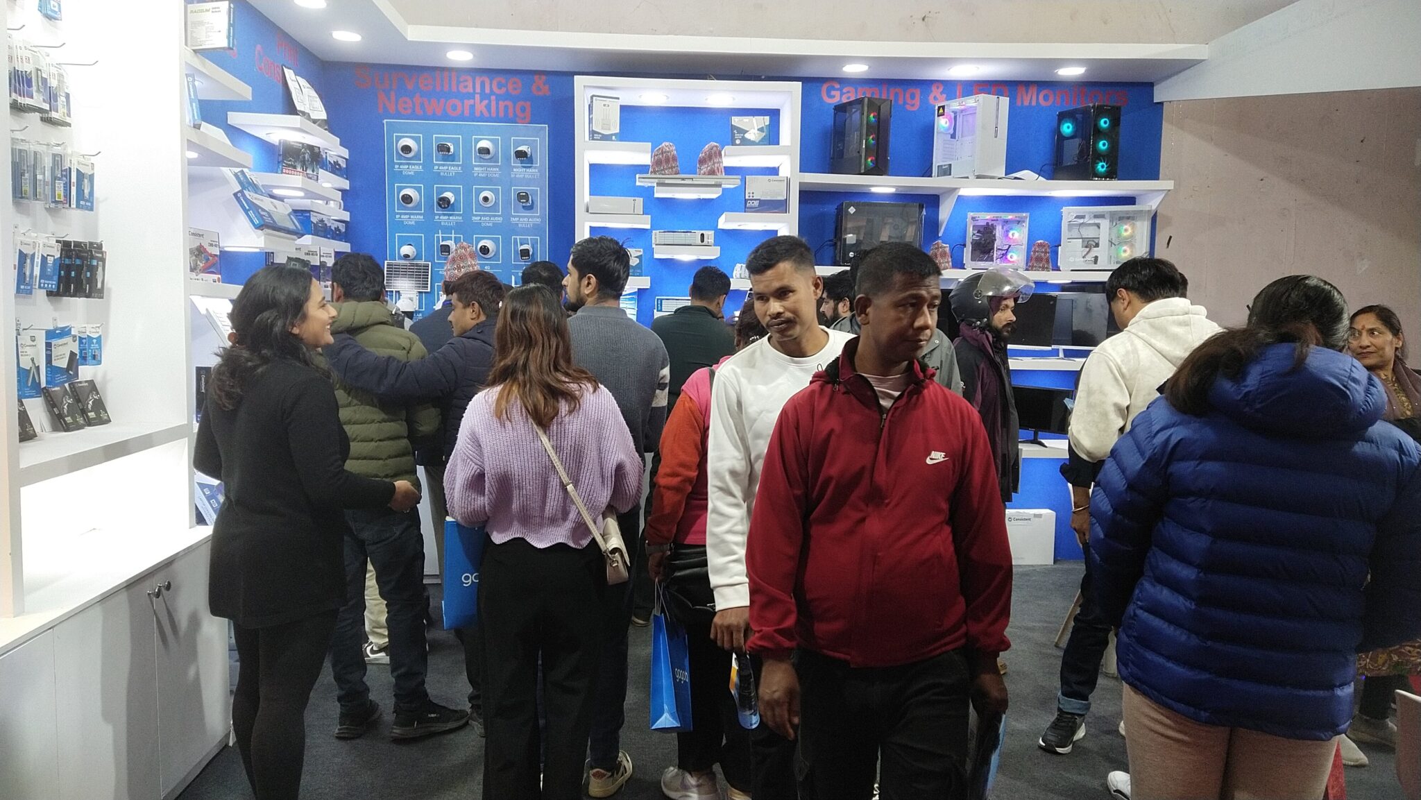 GALLERY - Consistent